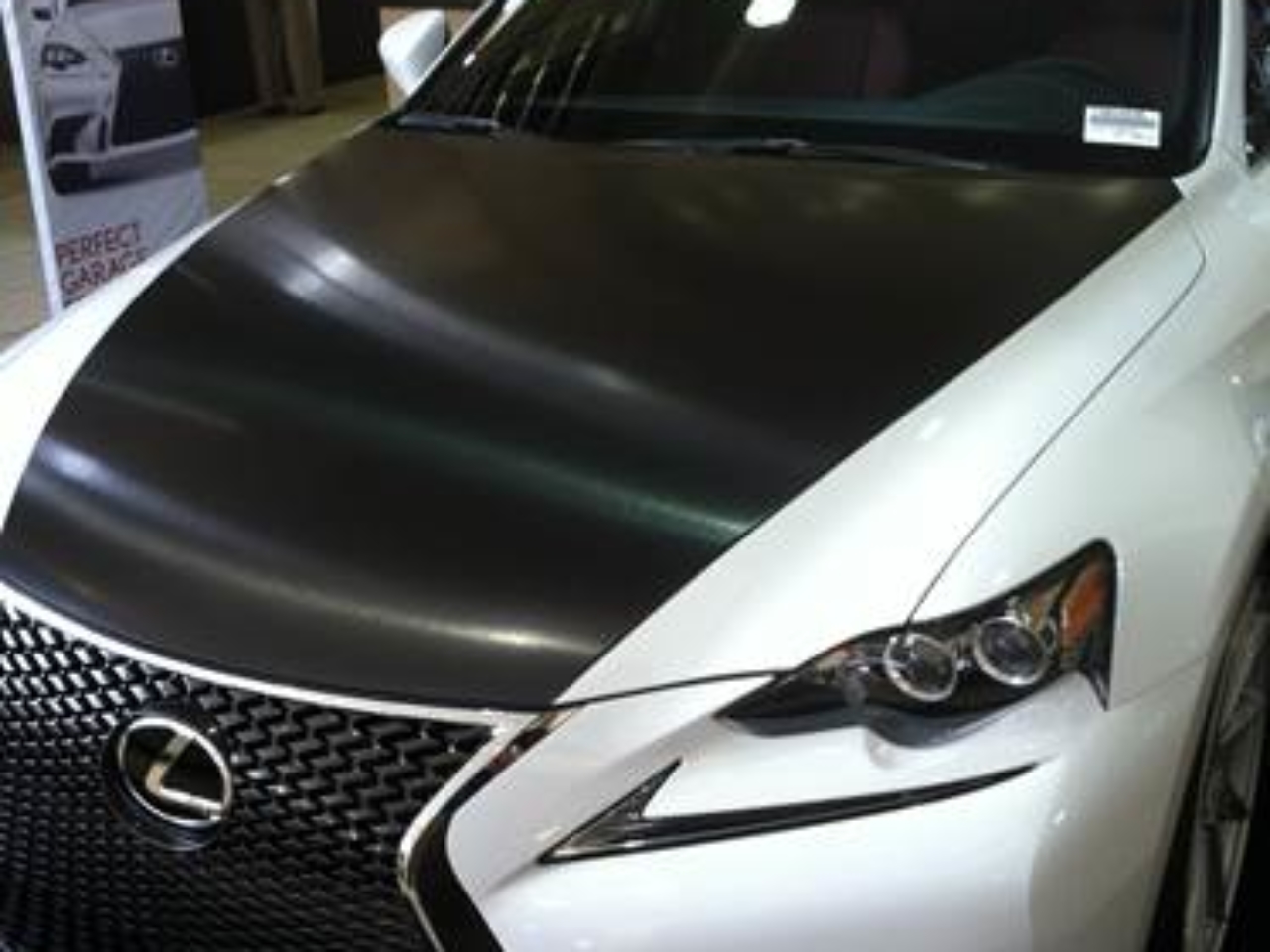 Car Wraps - Carbon Fiber Vinyl Wraps - Call Today (813) 881-0098